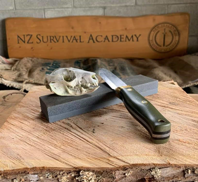 The Do's and Don'ts of Knife Handling - GovX Blog