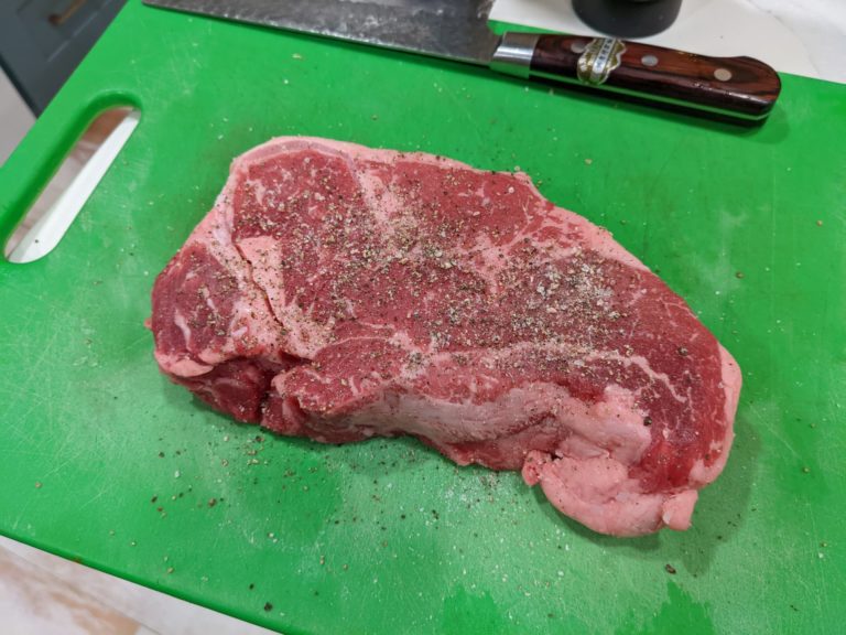 Hey, You Magnificent Americans, Here's How to Nail the Perfect Steak