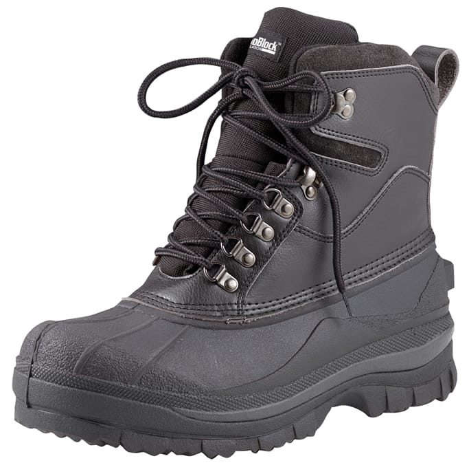 The All Weather Guide To Hiking Apparel